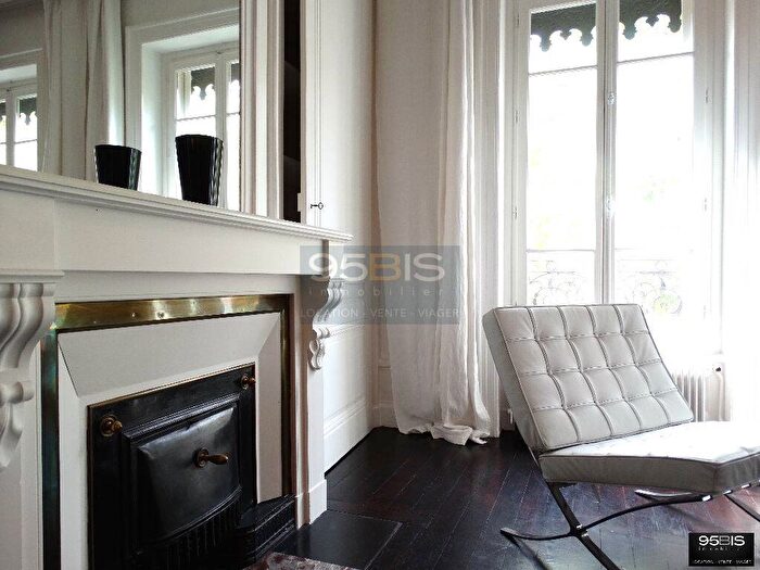 Appartement à louer - Lyon ème arrondissement - 3 pièces - 2 chambres