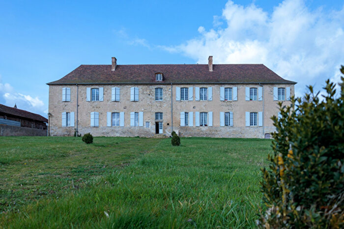 Appartement à vendre - Brugheas - 6 pièces - 3 chambres