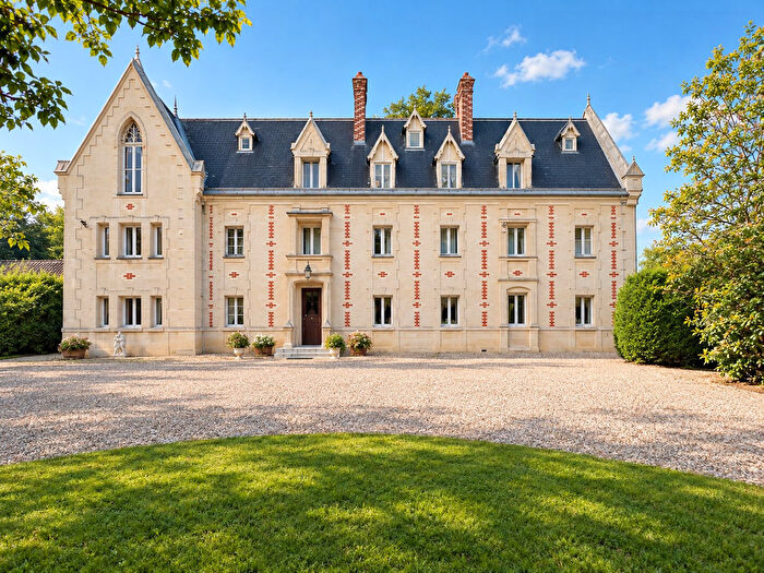 Maison 12 pièces à Triel-sur-Seine, à vendre