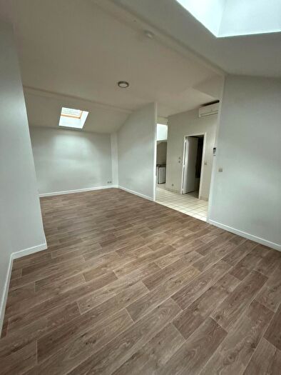 Villeurbanne, Tonkin Sud - Appartement 1 pièce à louer