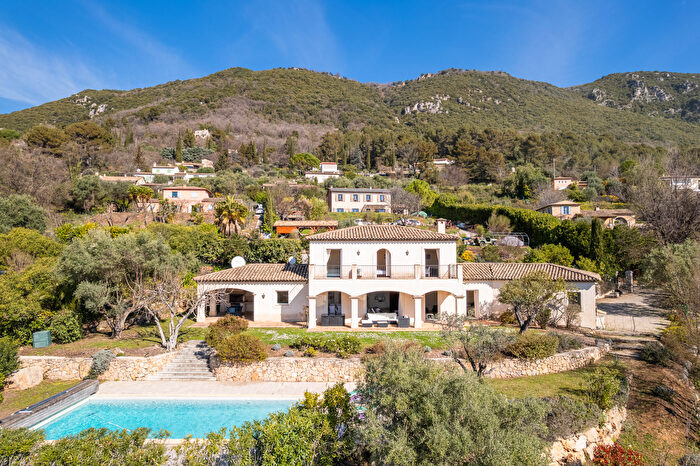 Maison 6 pièces à vendre - Tourrettes-sur-Loup