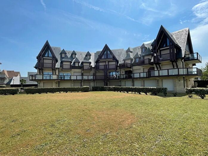 Benerville-sur-Mer : Appartement 5 pièces à vendre