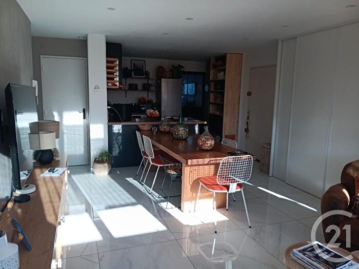 Appartement à vendre - Balaruc-les-Bains - 5 pièces - 4 chambres