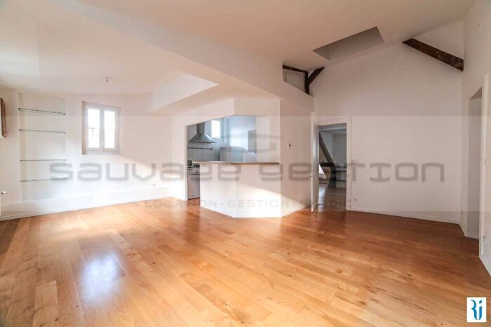Vieux Marché-Cathédrale, Rouen : Appartement 3 pièces à louer