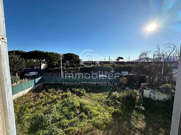 Appartement à vendre - Cannes, Bocca Sud - 2 pièces - 1 chambre