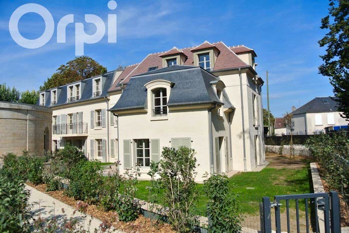 Villevert, Senlis : Appartement 4 pièces à louer