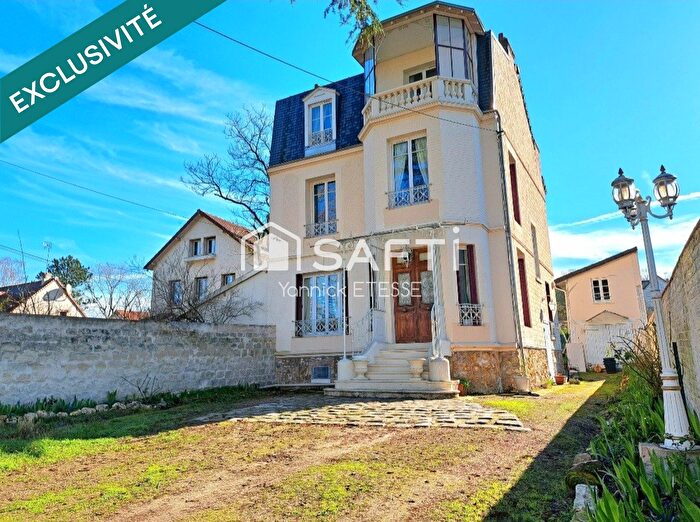 Maison à vendre - LIsle-Adam - 7 pièces - 5 chambres