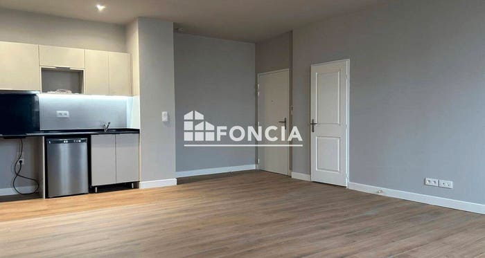 La Fenetre, Saintes : Appartement 1 pièce à louer