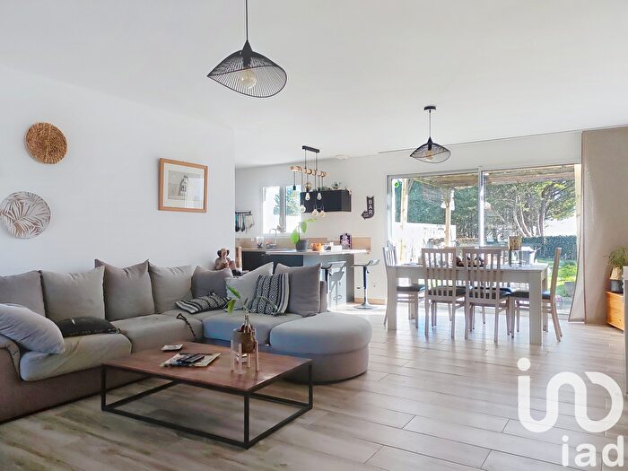 Maison à vendre - Esnandes - 5 pièces - 4 chambres