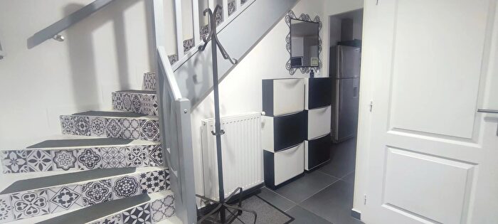 Maison à vendre - Chanteloup-les-Vignes - 6 pièces - 6 chambres