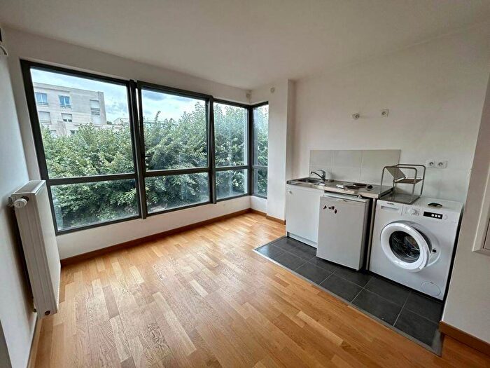 Centre Ville, Reims : Appartement 1 pièce à louer