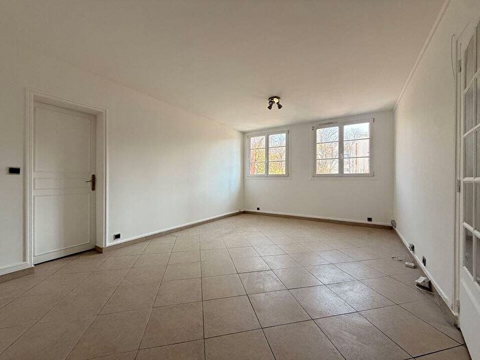 Appartement à louer - Colombes - 4 pièces - 3 chambres