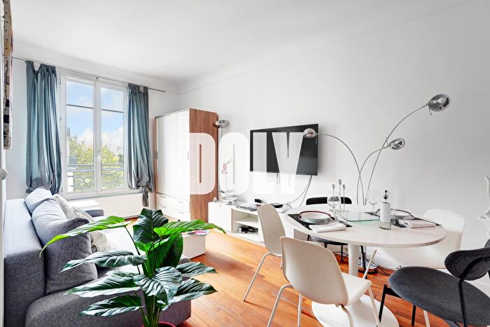 Appartement 2 pièces à vendre à Paris 17ème, Ternes, Maillot