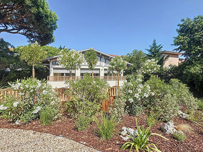 Maison à vendre - Arcachon, Saint-Ferdinand - 7 pièces - 4 chambres