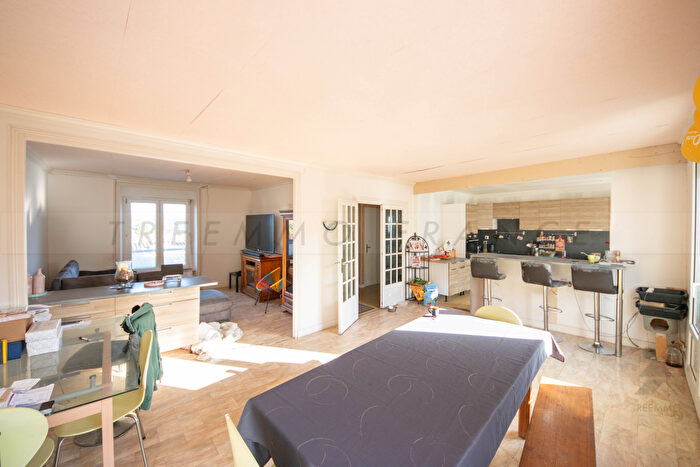 Pont-de-Buis-lès-Quimerch - Maison 5 pièces à vendre