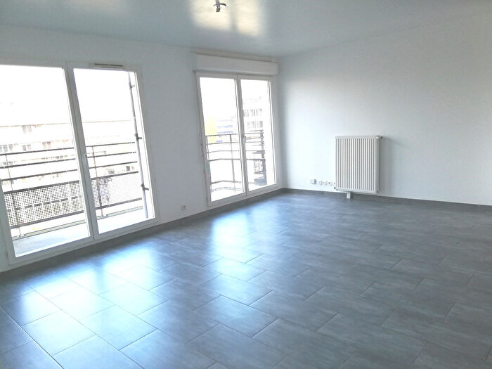 Appartement 3 pièces à Cergy, Grand Centre, à louer