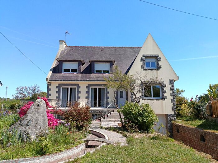 Maison à vendre - Le Faouët - 6 pièces - 5 chambres