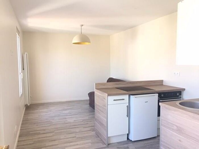 Appartement 2 pièces à louer - Rueil-Malmaison, Coeur de Ville