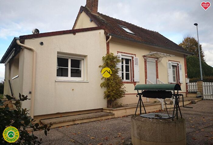 Champcevrais : Maison 2 pièces à vendre