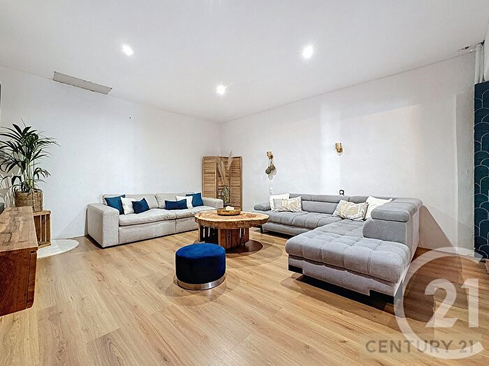 Maison à vendre - Thuir - 4 pièces - 3 chambres