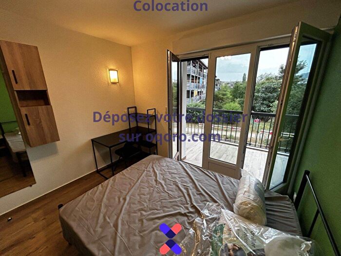 Appartement à louer - Romagny, Annemasse - 6 pièces - 5 chambres