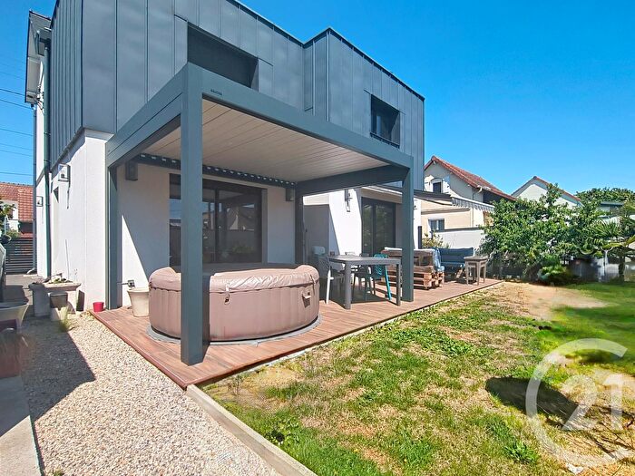 Le Petit-Quevilly, Bruyères : Maison 6 pièces à vendre