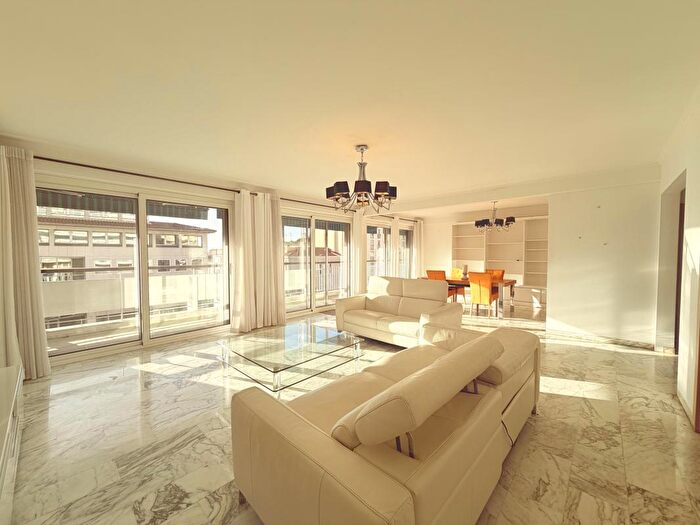 Appartement à vendre - Cannes, Petit Juas - 4 pièces - 3 chambres