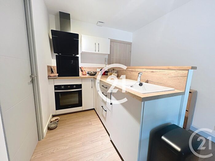 Appartement à louer - Cognac, Centre-ville, Gare - 2 pièces - 1 chambre