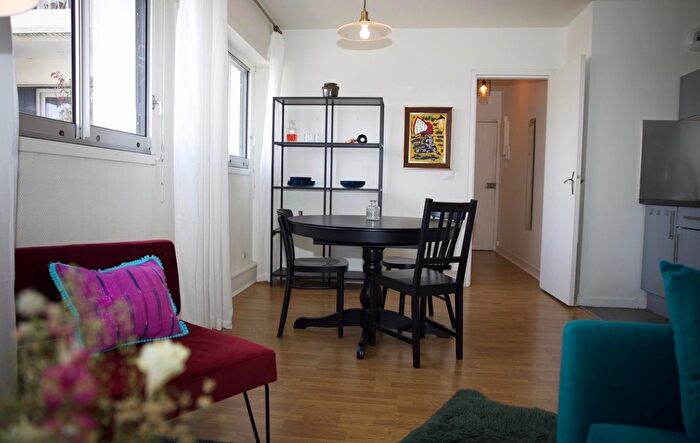 Appartement à vendre - Paris e , Plaine, Lagny - 1 pièce