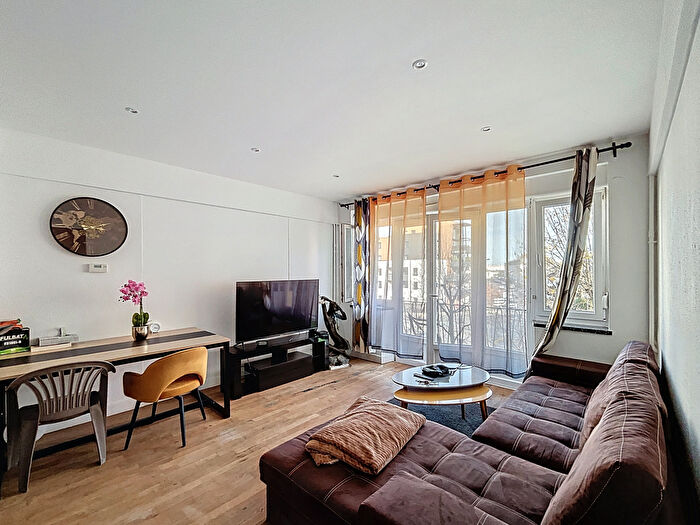 Appartement à vendre - Thionville, Saint-François - 4 pièces - 3 chambres