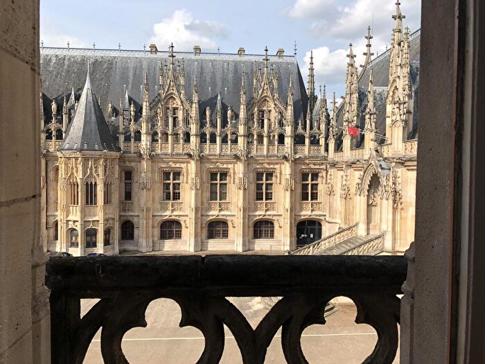 Appartement à vendre - Rouen, Vieux Marché, Cathédrale - 3 pièces - 1 chambre