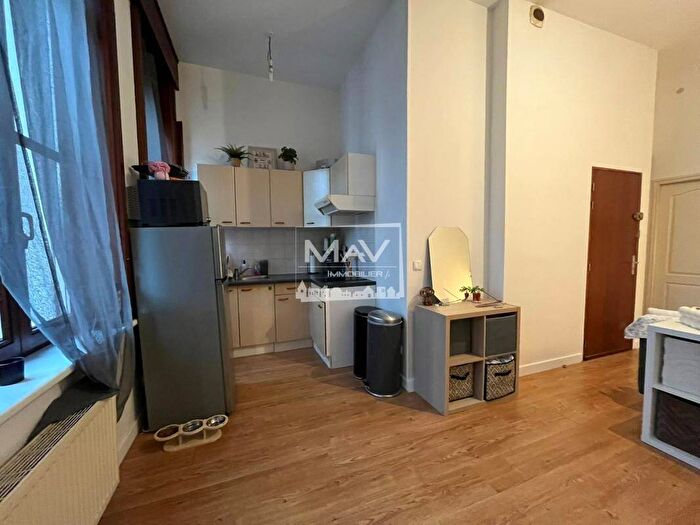 Appartement à louer - Centre Ville-Fin de la Guerre, Tourcoing - 2 pièces - 1 chambre