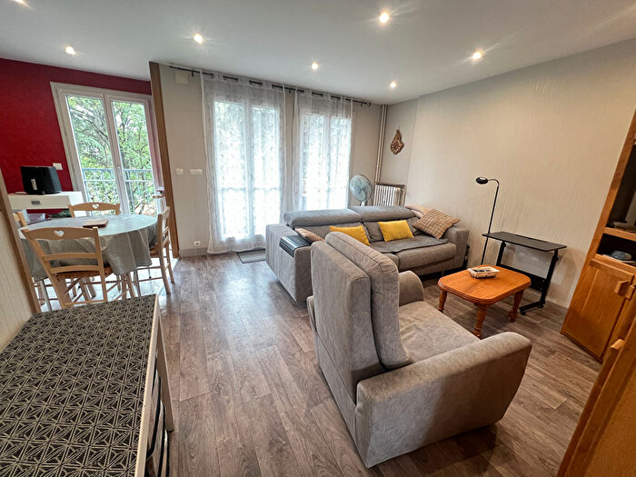 Appartement 4 pièces à Moulins, Gâteaux, Clos de Bourgogne, à vendre