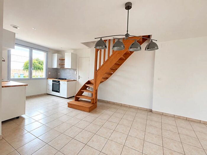 Maison 3 pièces à Saint-Sébastien-sur-Loire, Est, à louer