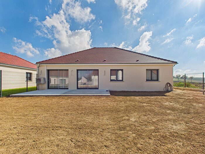 Maison à vendre - Nogent-sur-Seine - 5 pièces - 3 chambres