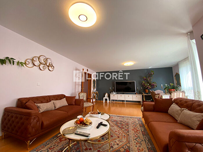 Appartement à vendre - Saint-Louis, Centre-ville - 4 pièces - 3 chambres