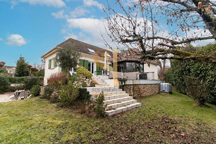 Maison à vendre - Saint-Fargeau-Ponthierry - 7 pièces - 5 chambres