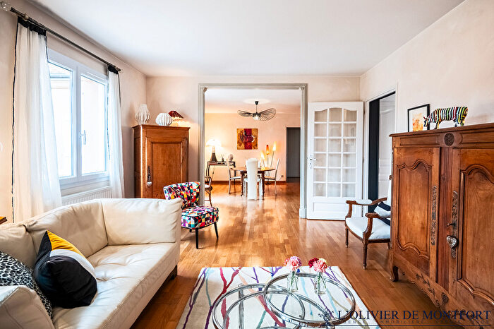 Maison à vendre - Montfort-lAmaury - 6 pièces - 4 chambres