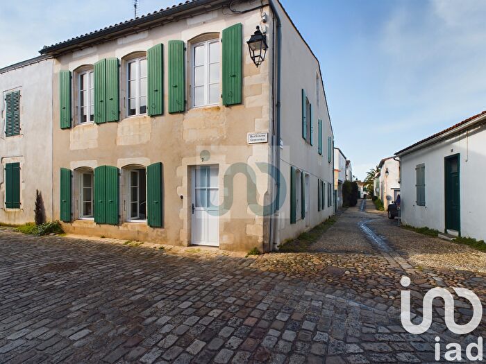 Maison à vendre - Saint-Martin-de-Ré - 7 pièces - 5 chambres