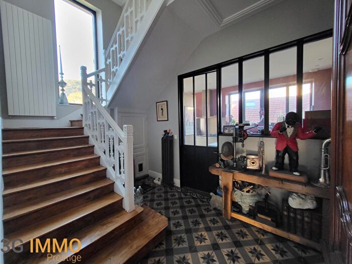 Maison à vendre - Saint-Antonin-Noble-Val - 10 pièces - 6 chambres