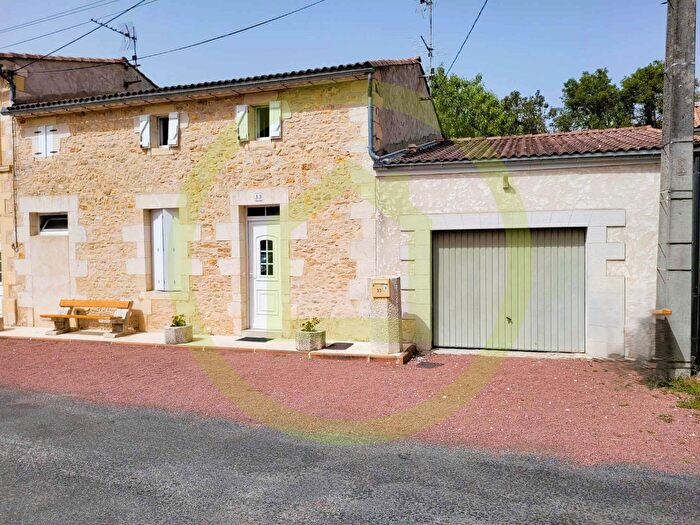 Maison à vendre - Saint-Ciers-sur-Gironde - 4 pièces - 3 chambres
