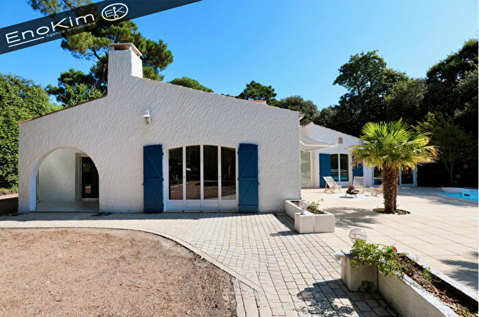 Maison à vendre - Talmont-Saint-Hilaire - 7 pièces - 4 chambres