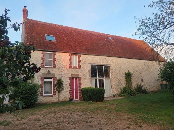 Bazoches-au-Houlme - Maison 4 pièces à vendre