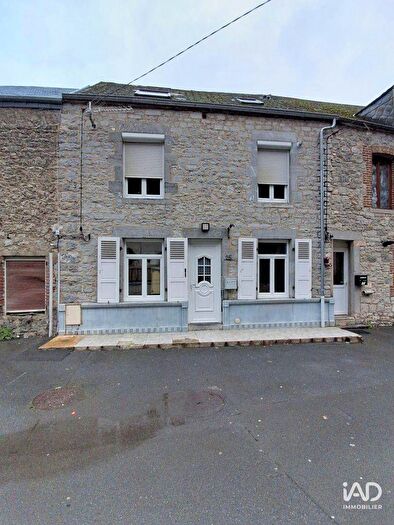 Maison à louer - Est, Givet - 5 pièces - 3 chambres