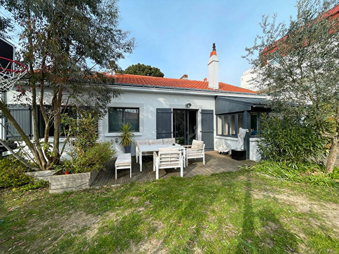 Maison à vendre - Les Sorinières - 6 pièces - 4 chambres