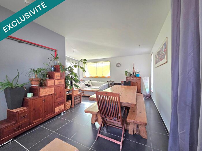 Maison 5 pièces à Saint-Loubès, à vendre