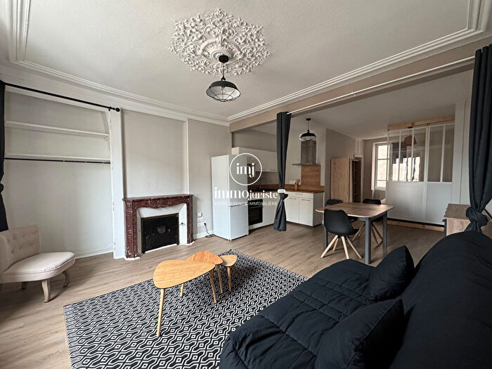 Appartement à louer - Limoges, Centre-ville, Hôtel de Ville, Emailleurs - 1 pièce