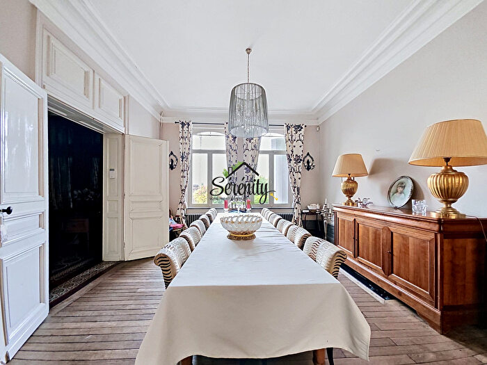 Maison 10 pièces à vendre - Hénin-Beaumont, Est