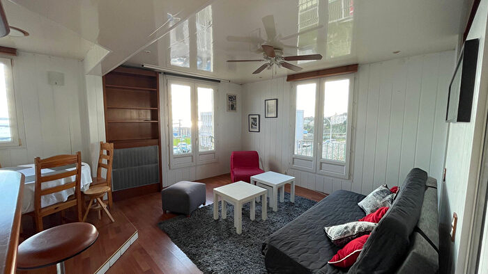 Appartement à louer - Brest, Recouvrance, Capucins - 3 pièces - 2 chambres