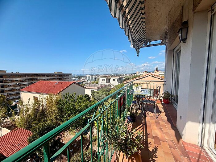 Appartement 3 pièces à vendre - Nice, Corniche Fleurie